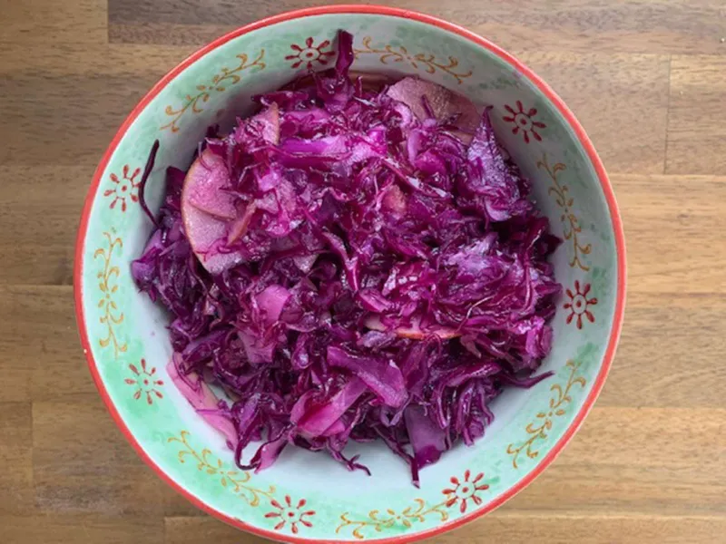 Receta de Ensalada De Repollo Rojo Con Manzanas