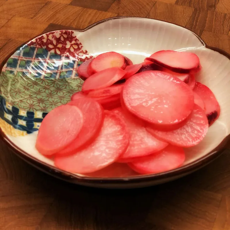 Receta de Rábanos rojos en escabeche fáciles